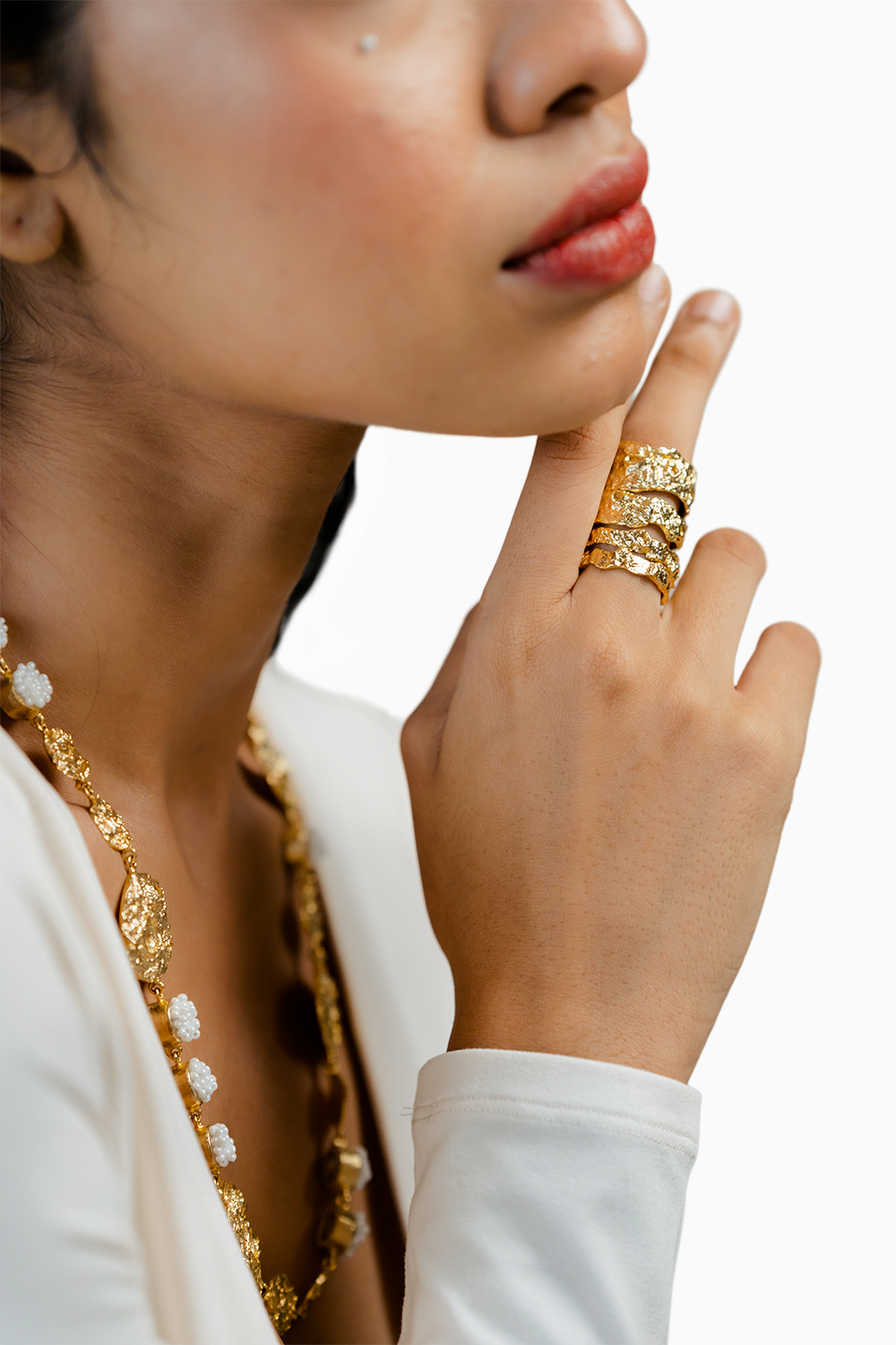 Buy Golden Aabha Ring by Aarjavee | The Sverve