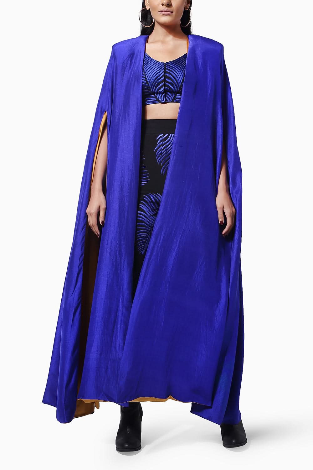 Buy Roy Cape by 431-88 Online | The Sverve