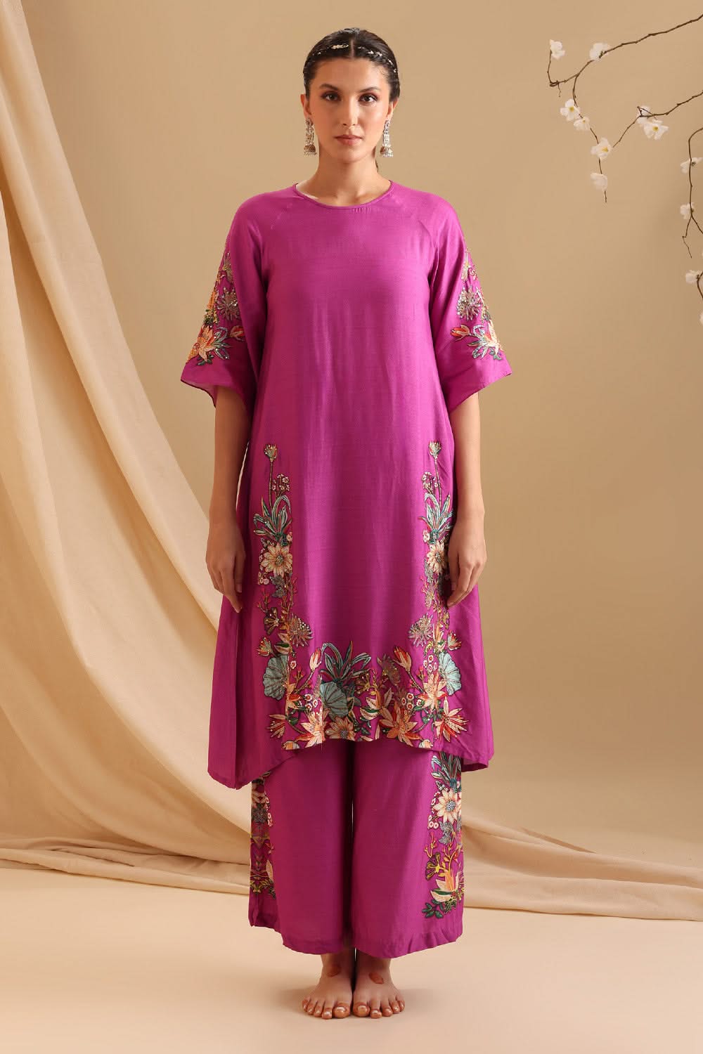 Aarani Embroidered Kurta Set